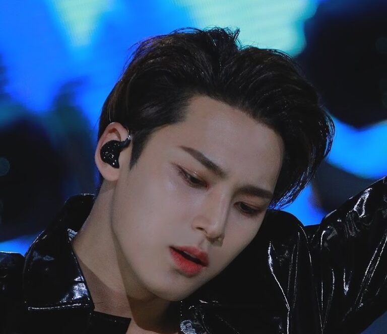 SEVENTEEN's Mingyu Hair Transplant: A Comprehensive Review of His ...